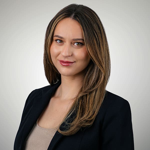 Sarah Richards - Associate in the Los Angeles law office - Law Offices ...